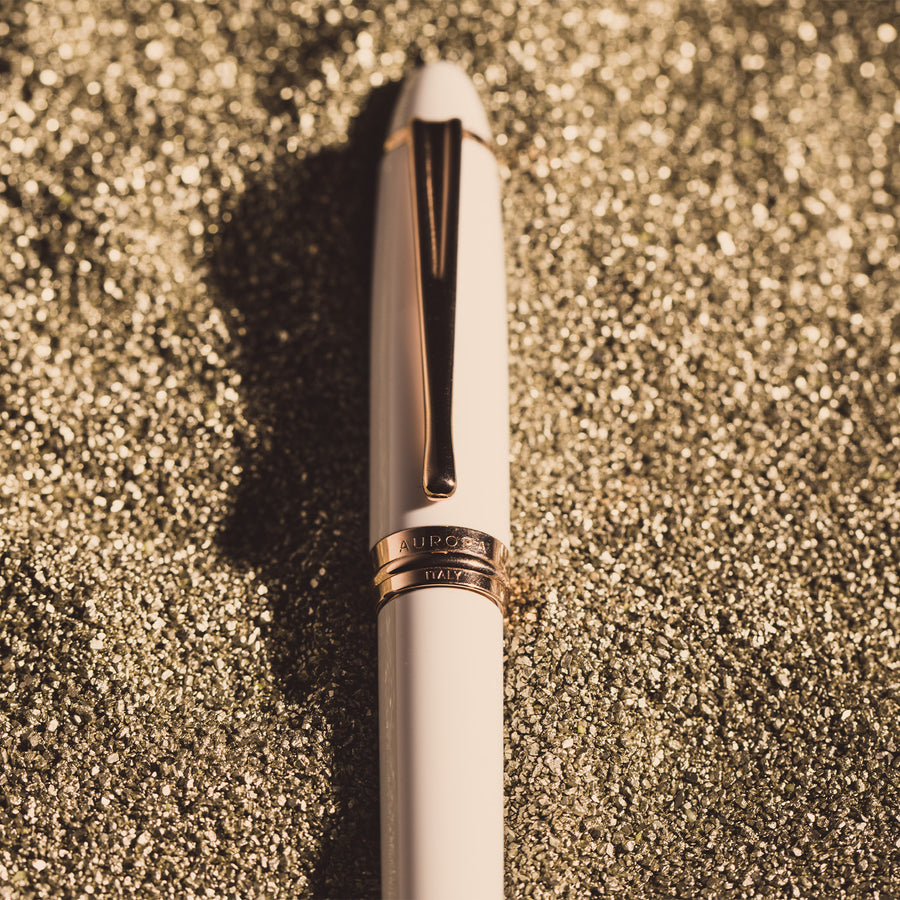 Ipsilon | Aurora Pen Mexico