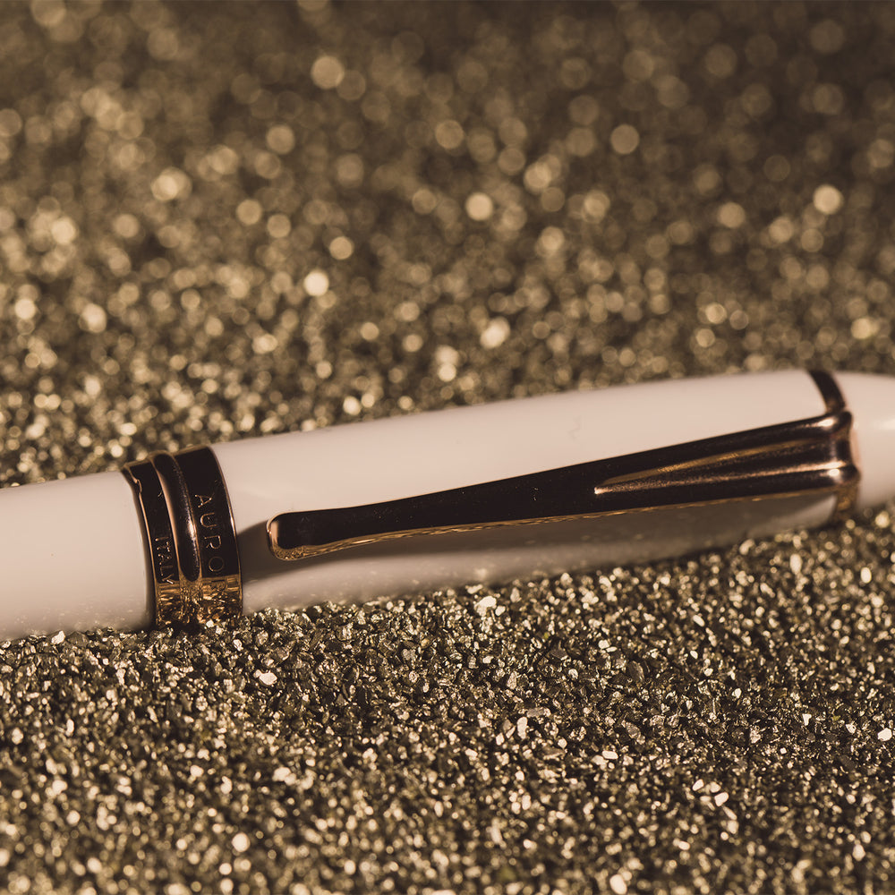 Ipsilon | Aurora Pen Mexico